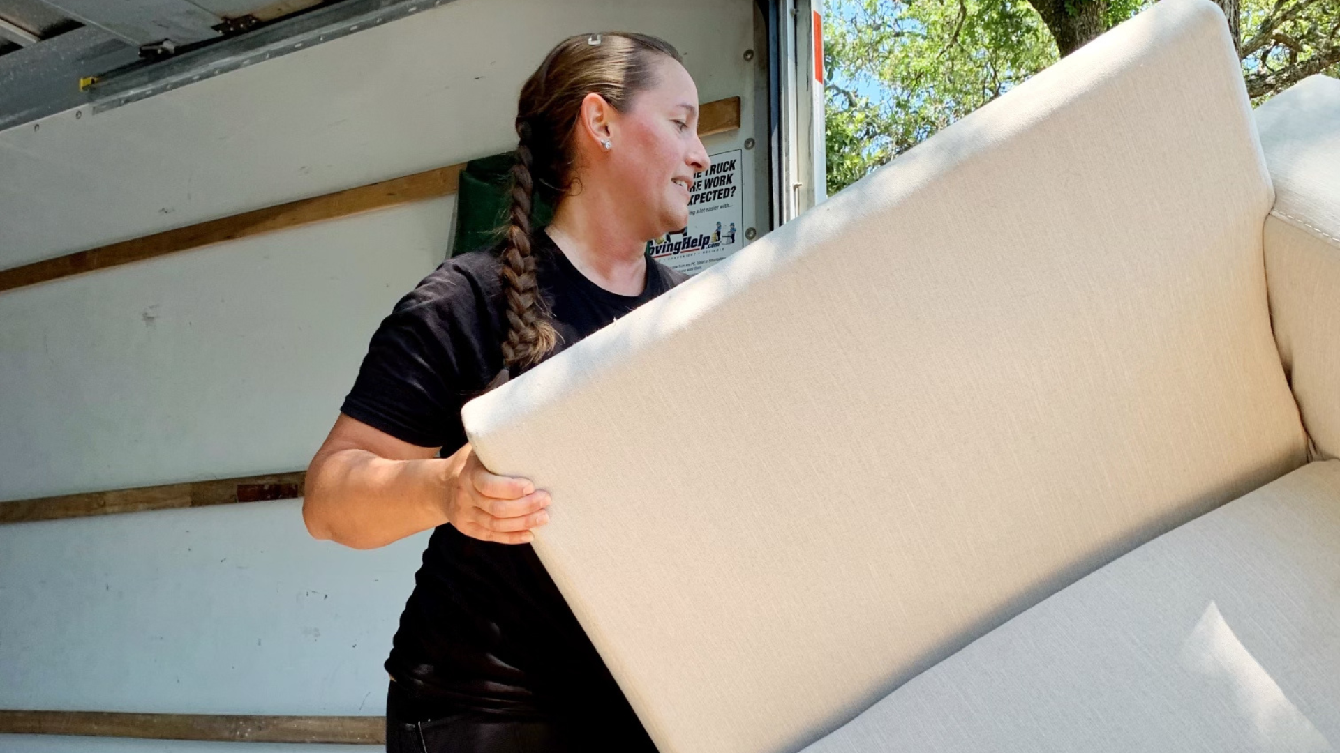 The Pros and Cons of Hiring Movers vs. Moving Yourself | Caddy Moving